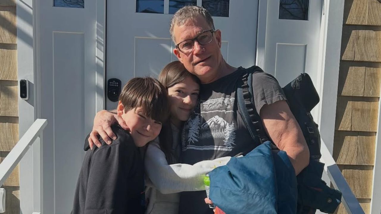 Dylan Walsh estava com latas de bebida alcoólica em seu carro após o acidente, segundo o TMZ ...