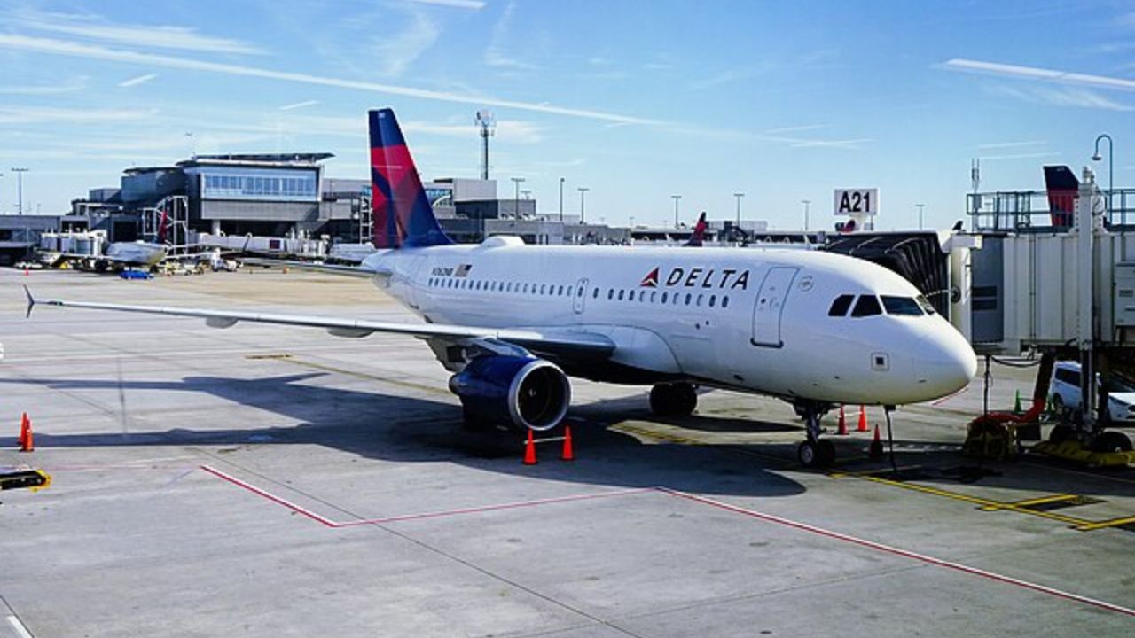 Delta Air Lines flight forced to divert after aircraft oven causes fire ...